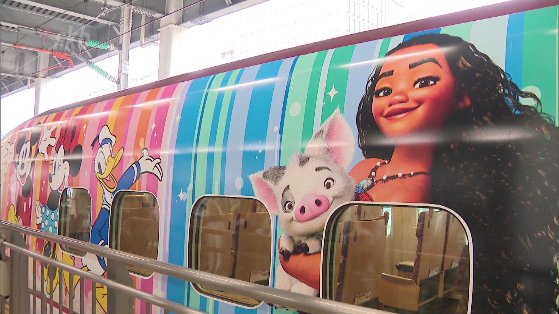 JR九州がディズニーとコラボ キャラクターデザインの九州新幹線を期間限定で運行 - RKB毎日放送